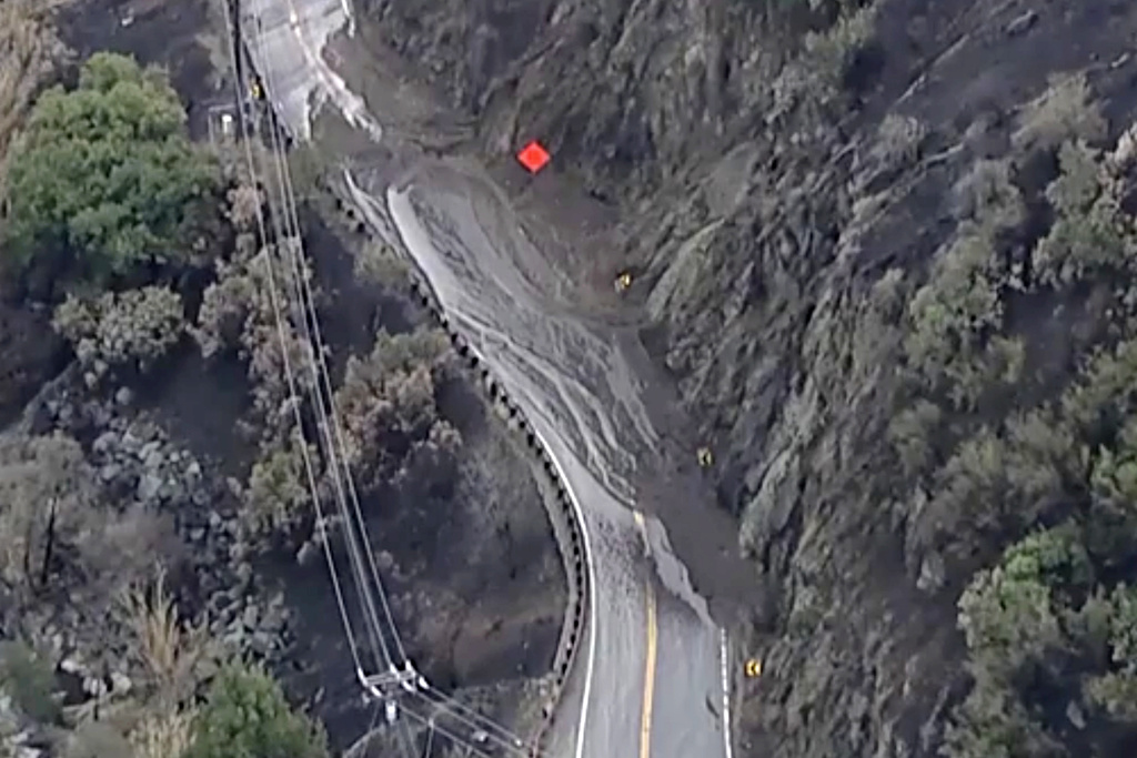 Rain in Southern California creates mudflows but helps firefighters ...